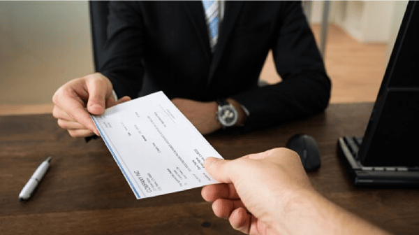 A Guide on Endorsing a Check Properly and Securely